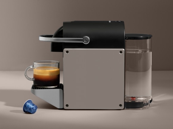เครื่องชงกาแฟ Pixie Titan (Redesign) Bundle | Nespresso ประเทศไทย